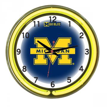Michigan Wolverines Game Room Merchandise | billiards room | bar | man cave